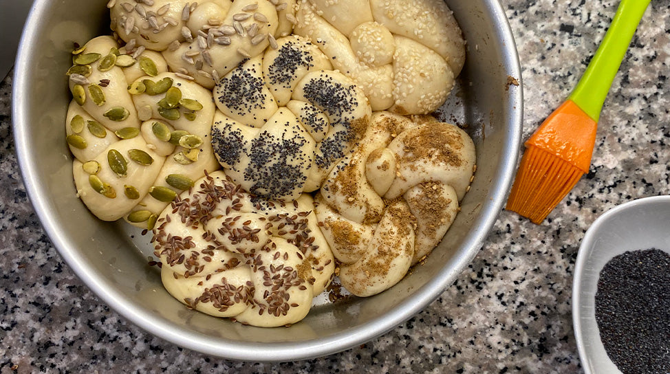 Making A Round Challah is Easier Than You Think! – Apeloig Collection