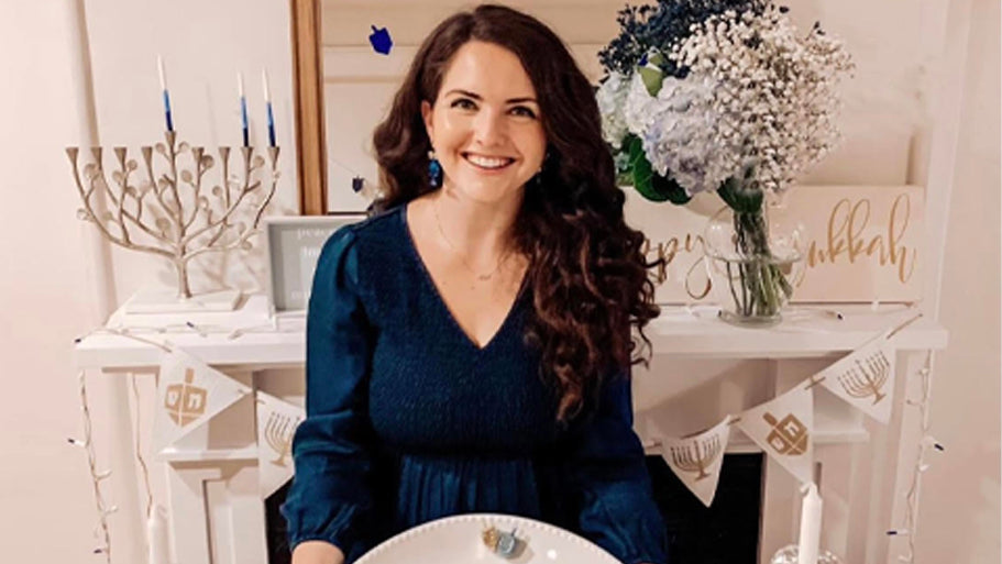 BALABOOSTA OF THE MONTH – ARIEL STEIN – Apeloig Collection